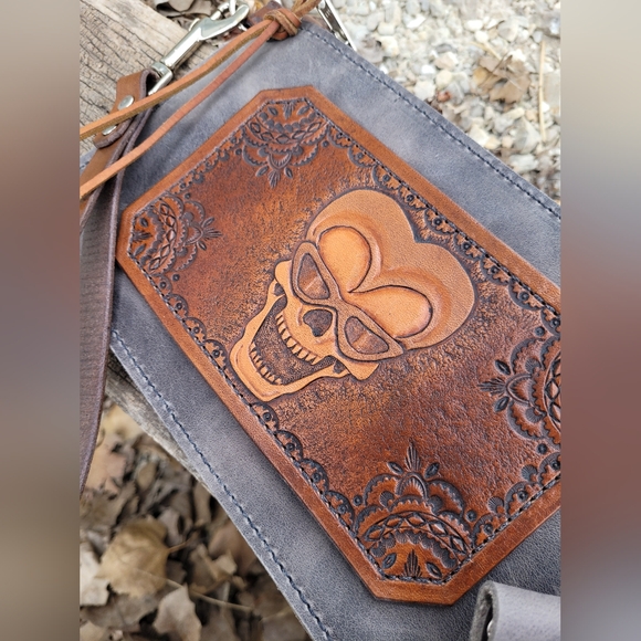 Calimo Leather | Bags | Calimo Leather Gray Brown Smiling Skull ...